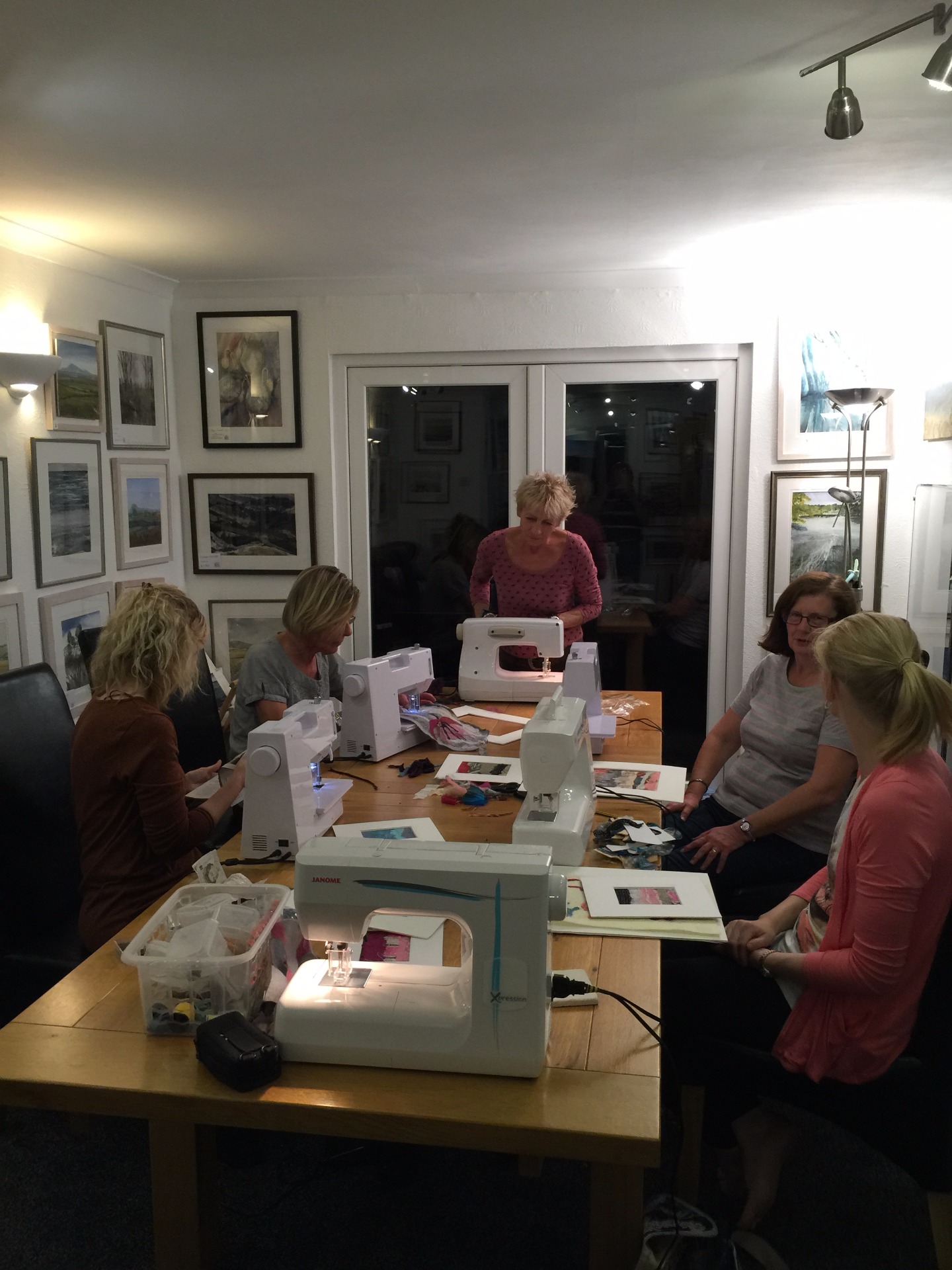 Machine Embellishing Workshops :: Hawkesmore-gallery